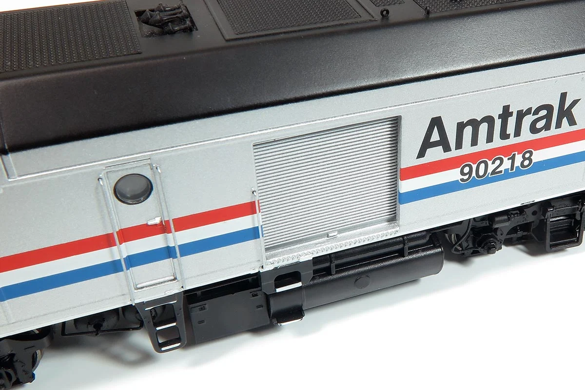 NPCU "Cabbage" Second Run - Diesel Locomotives - HO scale - Rapido ...