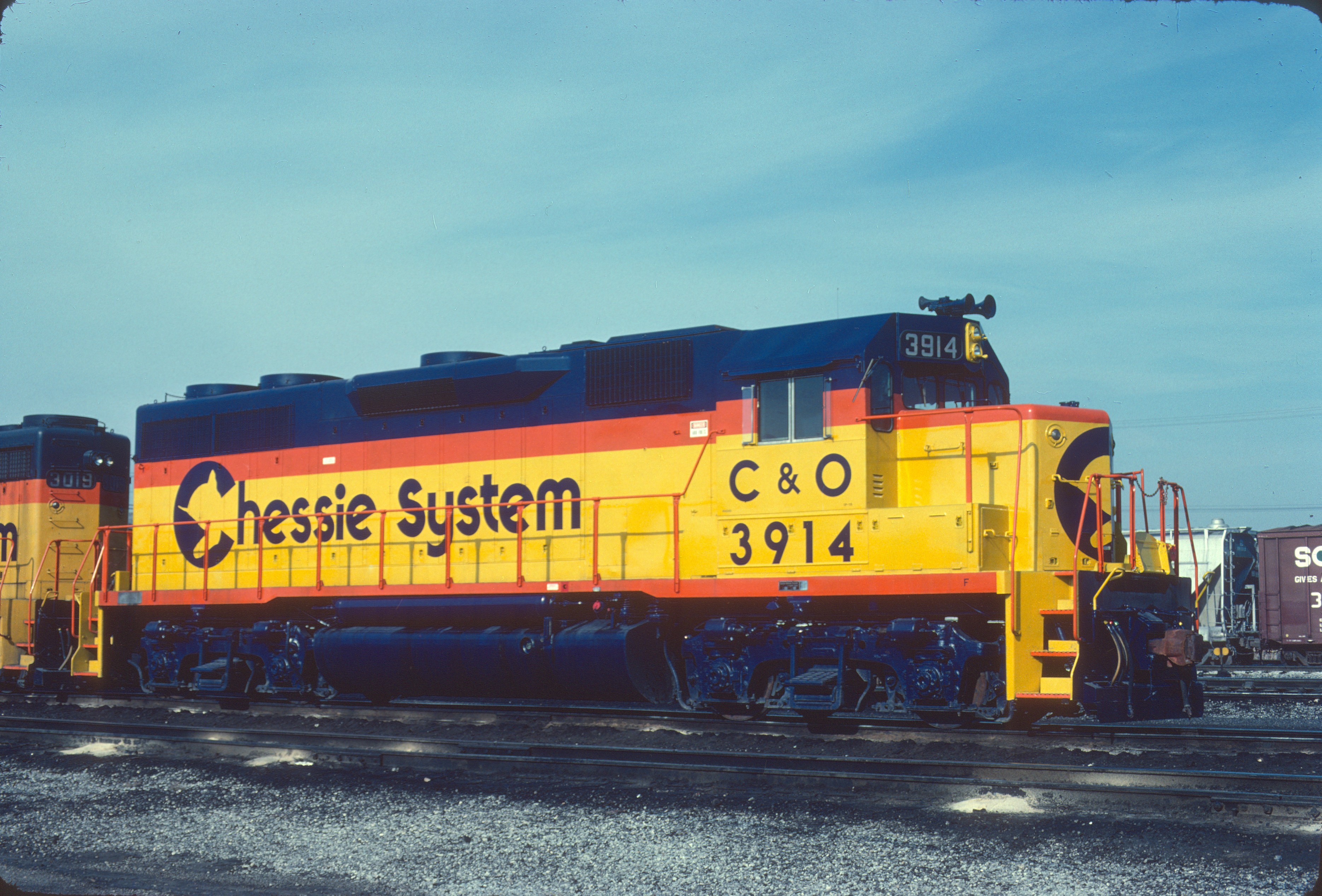 The GP39 Locomotive and SWMT Slug - Diesel Locomotives - HO scale ...