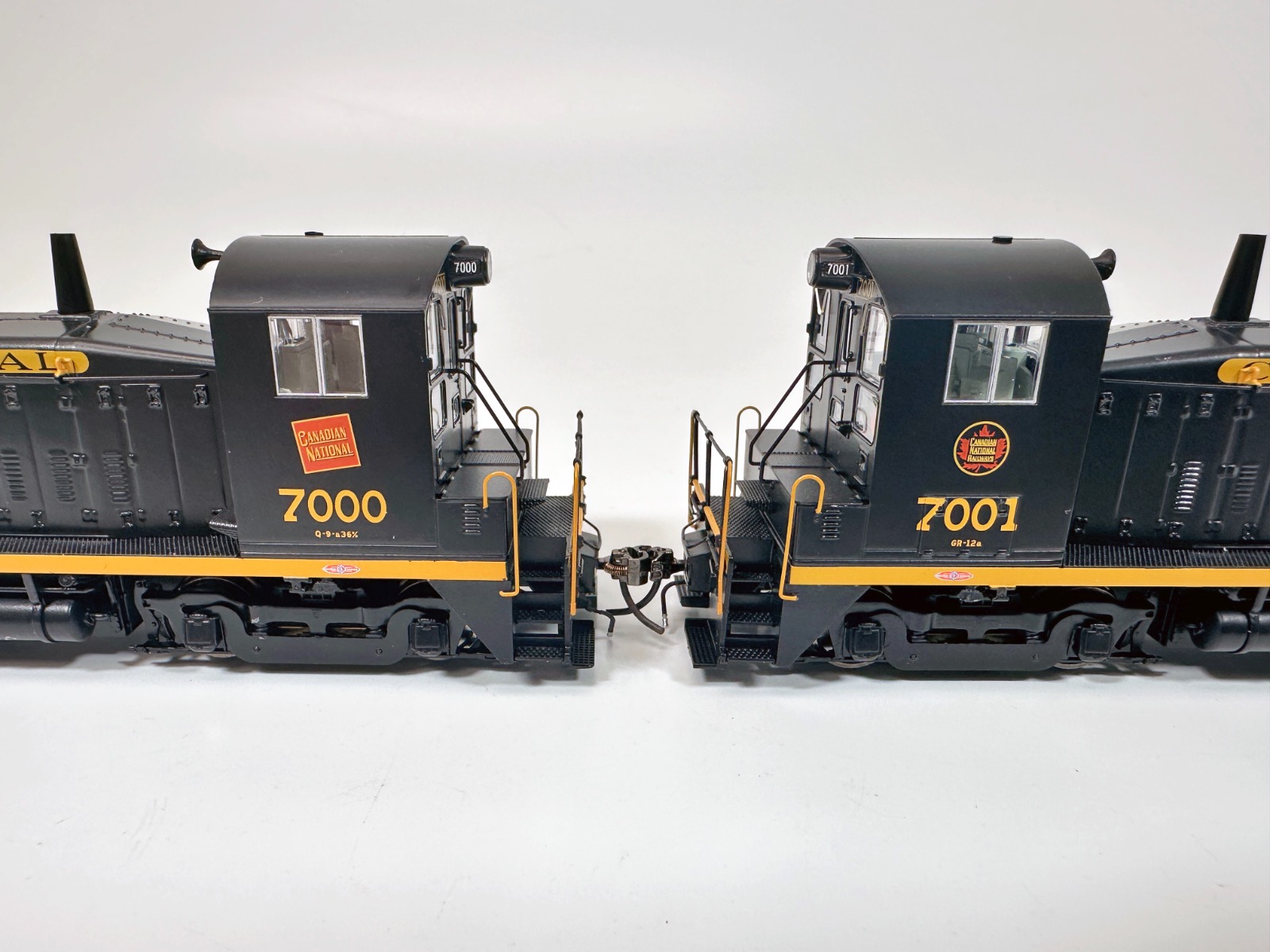 SW9 - Diesel Locomotives - HO scale - Rapido Trains Inc.